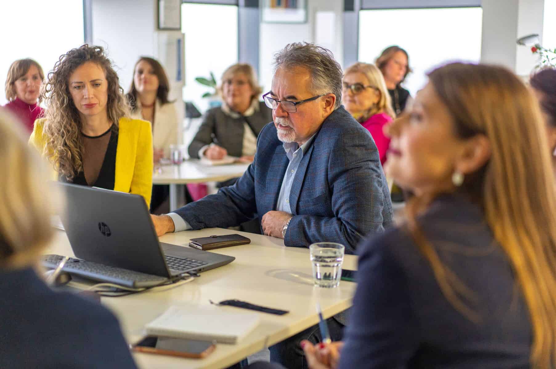 MGI Dva Dukata - Vaši porezi su manji sa nama!