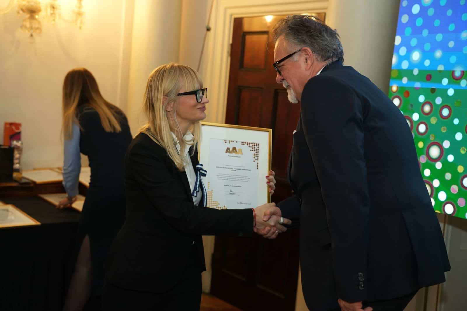 Našoj kompaniji dodeljen je AAA Zlatni sertifikat bonitetne izvrsnosti. - MGI Dva Dukata